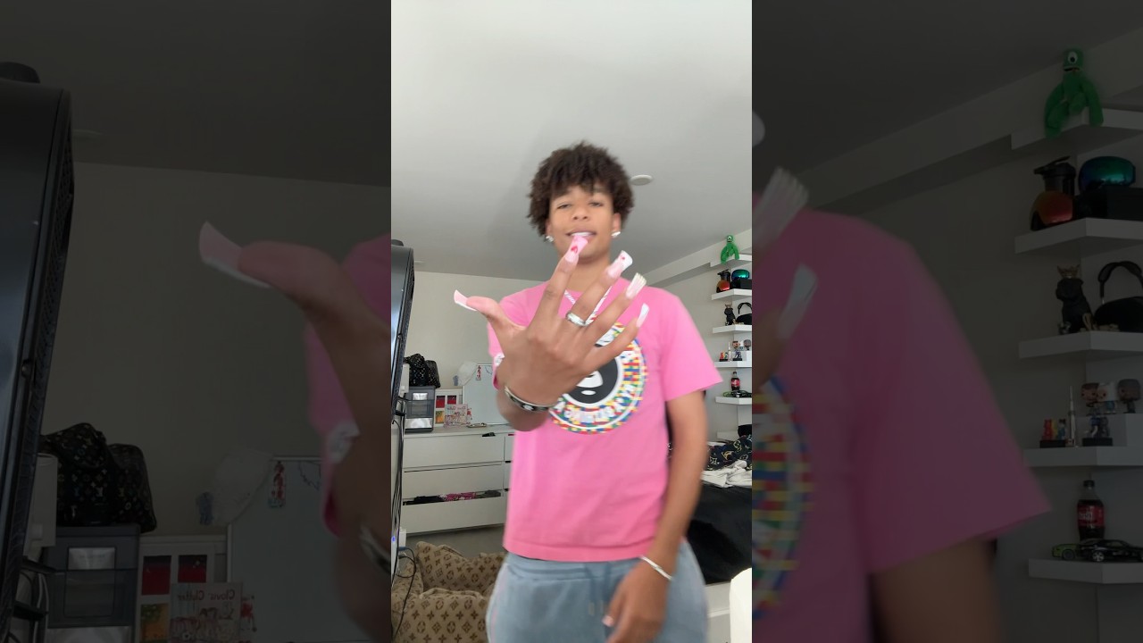 who saw my new YouTube video 😳 #prymrr #kanebailey