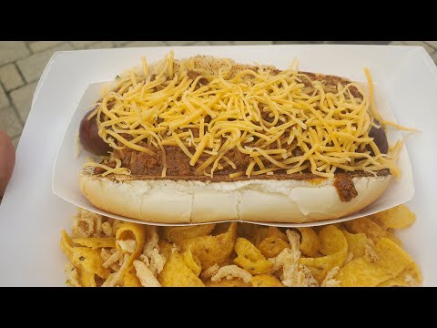 Dr. Pepper Chili & Cheese Dog H.O.T Dog House Waco Texas (Magnolia Market) - Coney Bros Episode 77