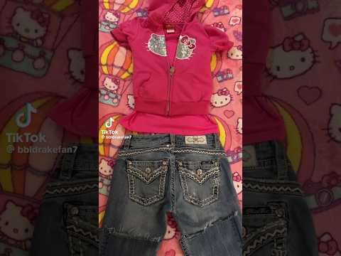 Y2K outfits!!! not mine #kawaii #y2k #scenegirl #pinkhair #aesthetic #2000s #fashion #meangirls