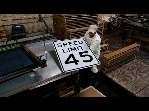 Beto Unit's Metal Sign Shop