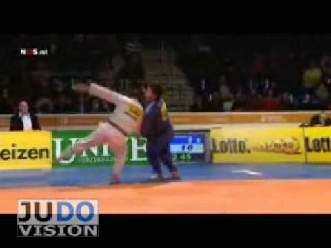 JUDO 2009 Dutch Championships: Danny Meeuwsen (NED) - Alert Holtman (NED)