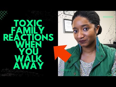 9 Signs You're In A TOXIC FAMILY SITUATION |Psychotherapy Crash Course