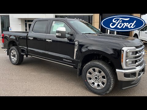 2024 Ford F-250 Lariat 608A 6.7L Power Stroke V8 Diesel in Agate Black w/ Chrome Package Walk-Around