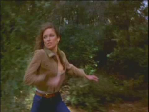 Daisy Duke Wardrobe Malfunction?