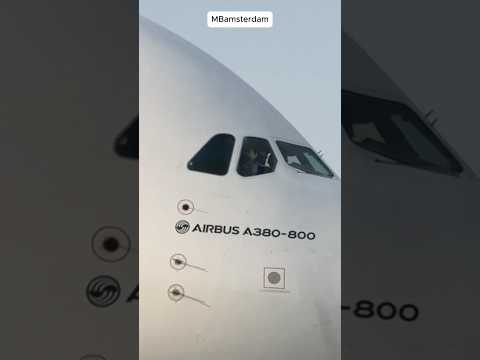 AIRBUS A380 EMIRATES (DUBAI TO AMSTERDAM) LANDING SCHIPHOL AIRPORT / AIRPLANE SPOTTING A6EEN / EK147