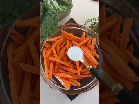Crispy baked sweet potato fries✨