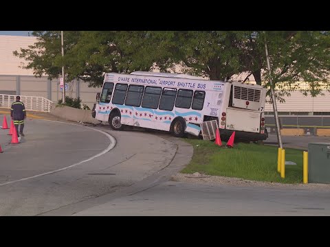 Shuttle bus driver, 80, critical after crash at O'Hare Airport