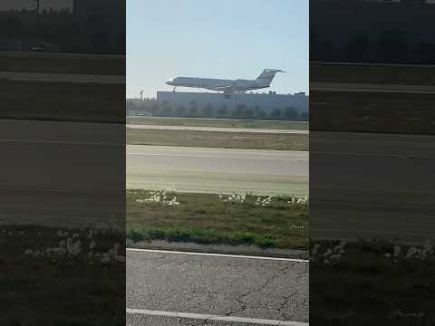 N814RR, 2006 Gulfstream GV-SP (G550) , landing at VNY! #privatejet #gulfstream #aviation