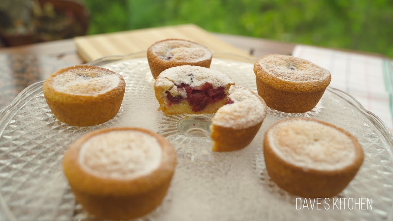 Dave's Kitchen - Easy cherry muffins