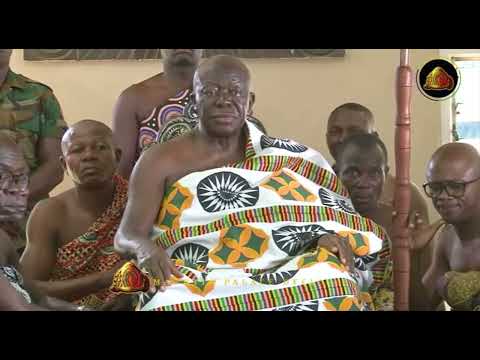 Otumfuo destools Kyerekromhene