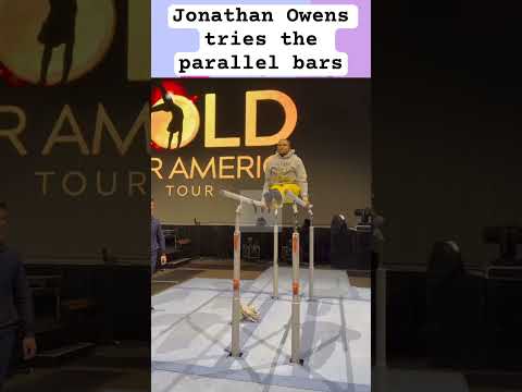 Simone Biles husband Jonathan Owens tries the parallel bars