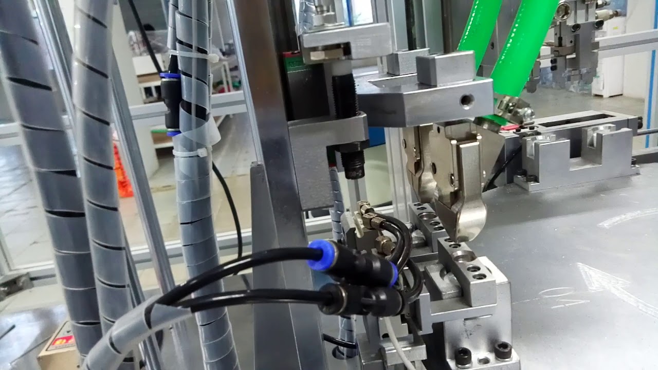 automatic bolt nut assembly machine for window shutter system each station view