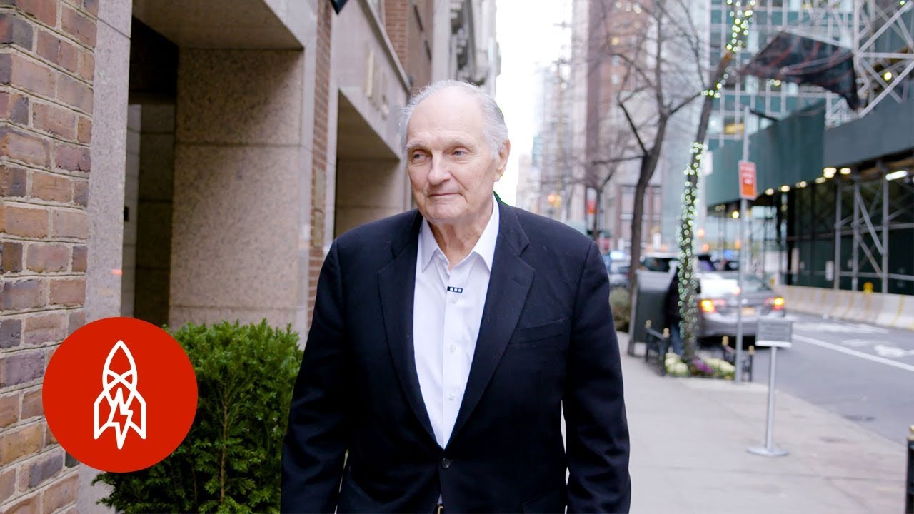 How Alan Alda Is Helping Scientists Translate Jargon
