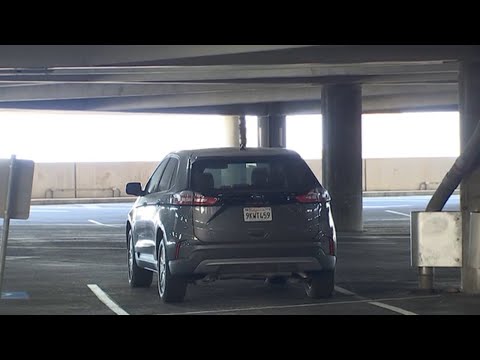 Las Vegas international airport says travelers could reserve parking 2 hours in advance