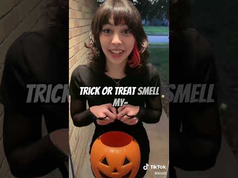 Trick or Treat smell my 🦶🏼#shorts #halloween #egirl #feet