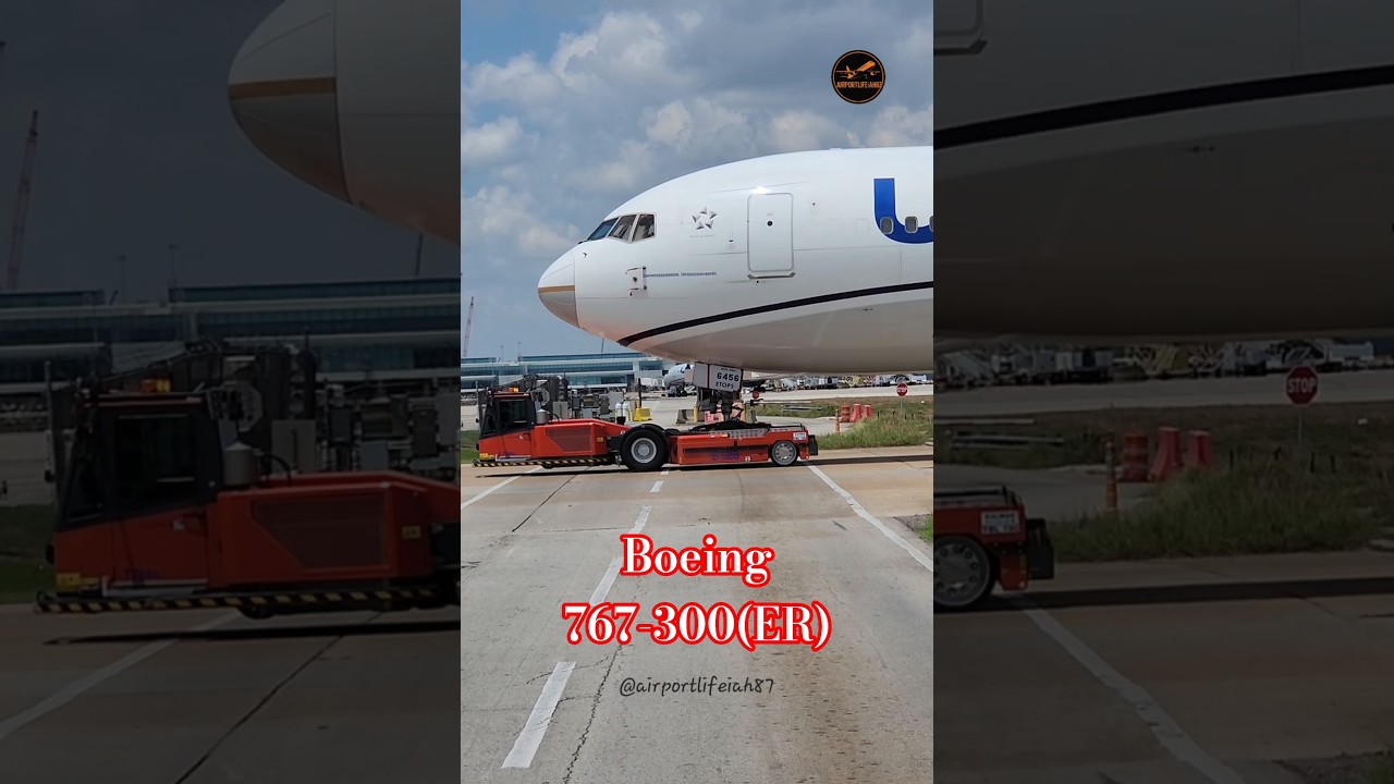 Amazing Boeing 767-322(ER) , United Airlines (N656UA) , AGE : 32 Years , Move Team , Push Back