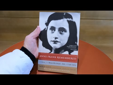 ANNE FRANK REMEMBERED BOOK CLOSER LOOK ANNE FRANK BOOKS REVIEW REVIEWS BIOGRAPHY BIOGRAPHIES