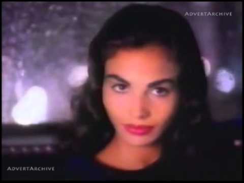 Max Factor 2000 Calorie Mascara advert from the 80's