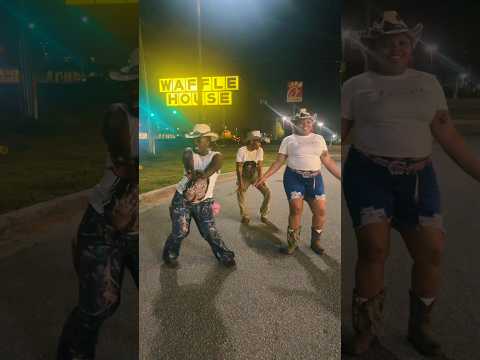 Horses in the stable 🔥🪭💃 #dance #shortsfeed #shortsvideo #shortsviral #shorts