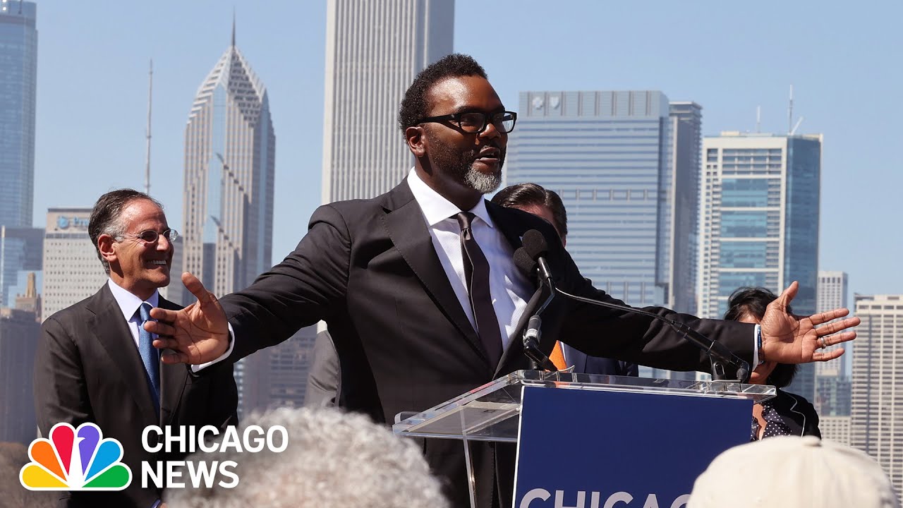 Mayor-Elect Brandon Johnson Introduces Transition Team