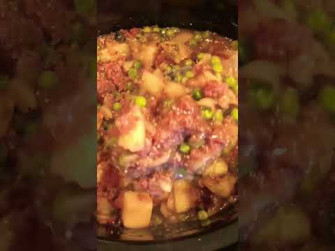 Corned beef hash…yes please! 😋🏴 Click for the full video recipe ❤️