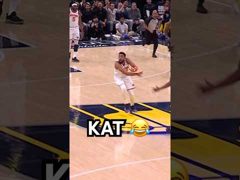 KAT really sells the no look dime 😂