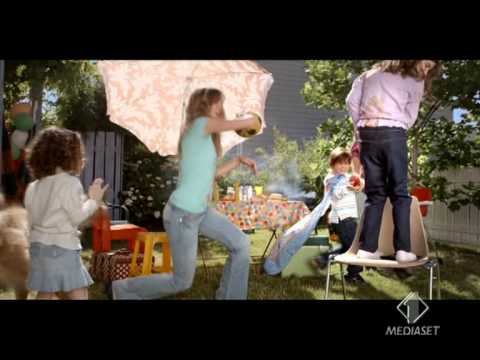 Spot Original Marines 2009 : Happy Days