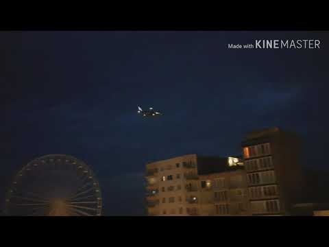 Boeing 737 Night Arrival at Oostende Airport