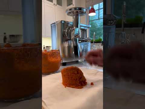 PURE Juicer - $5 for 5 lbs of Carrots = How Much Juice?