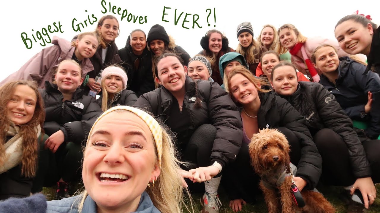 i hosted 20 strangers for friendsmas