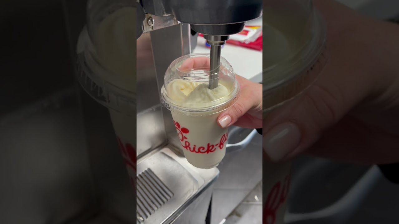 Ask for a frosted lemonade 🍋 +🍦