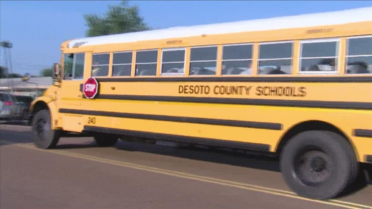 DeSoto County Schools begins new school year with school resource officers on each campus for first