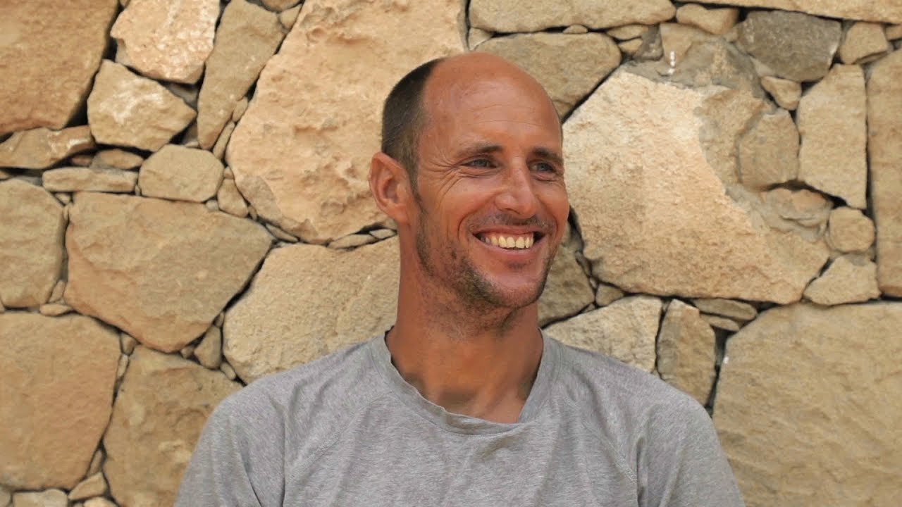 THIS OR THAT QUESTIONS | PIETER BIJL