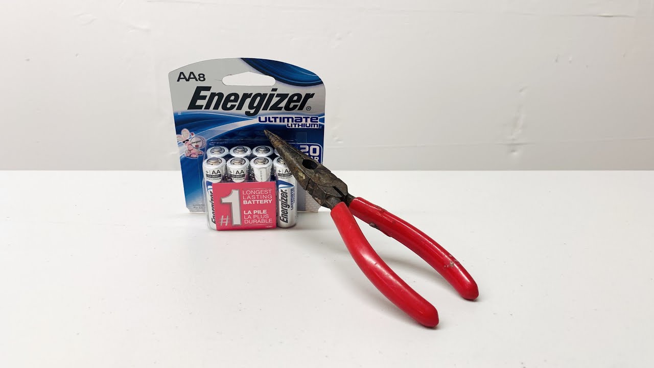 How to Disassemble a Battery to Extract Lithium