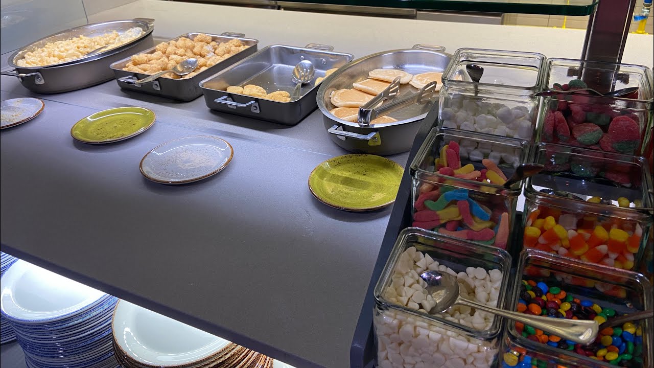  Breakfast Buffet At  Great Wolf Lodge Timbers in Naples Florida #breakfastbuffet #greatwolflodge 