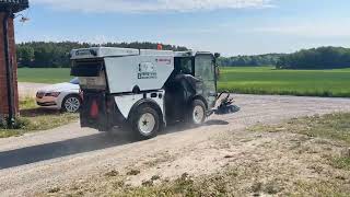 Buy Multihog CV 350 road sweeper by auction Sweden Värmdö, ZY40371