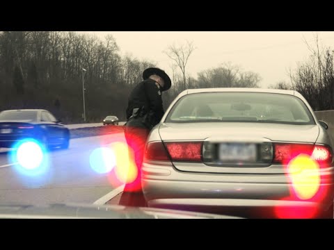 Why are thousands of arrest warrants missing?