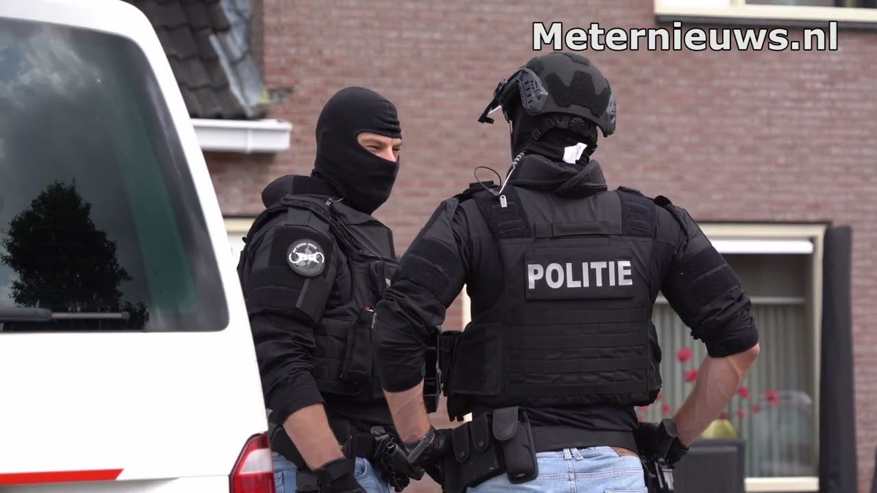 DSI valt woning in Hoogkerk en Groningen binnen(Video)