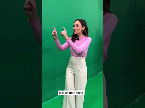 How do weather presenters know where to point on the green screen? Mystery is revealed! @Karkic