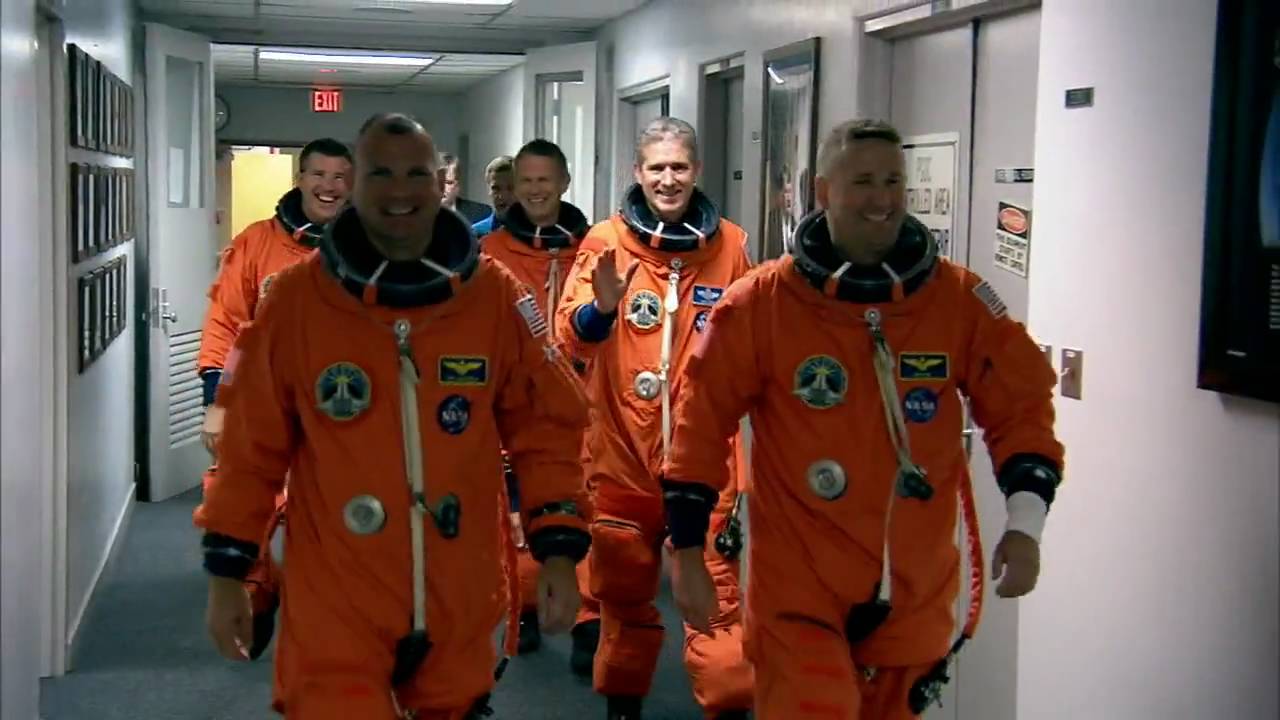 STS-132 Suitup and Walkout