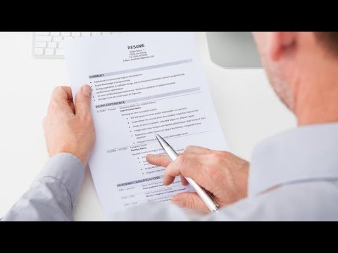What do recruiting travel companies look for in a CV application?