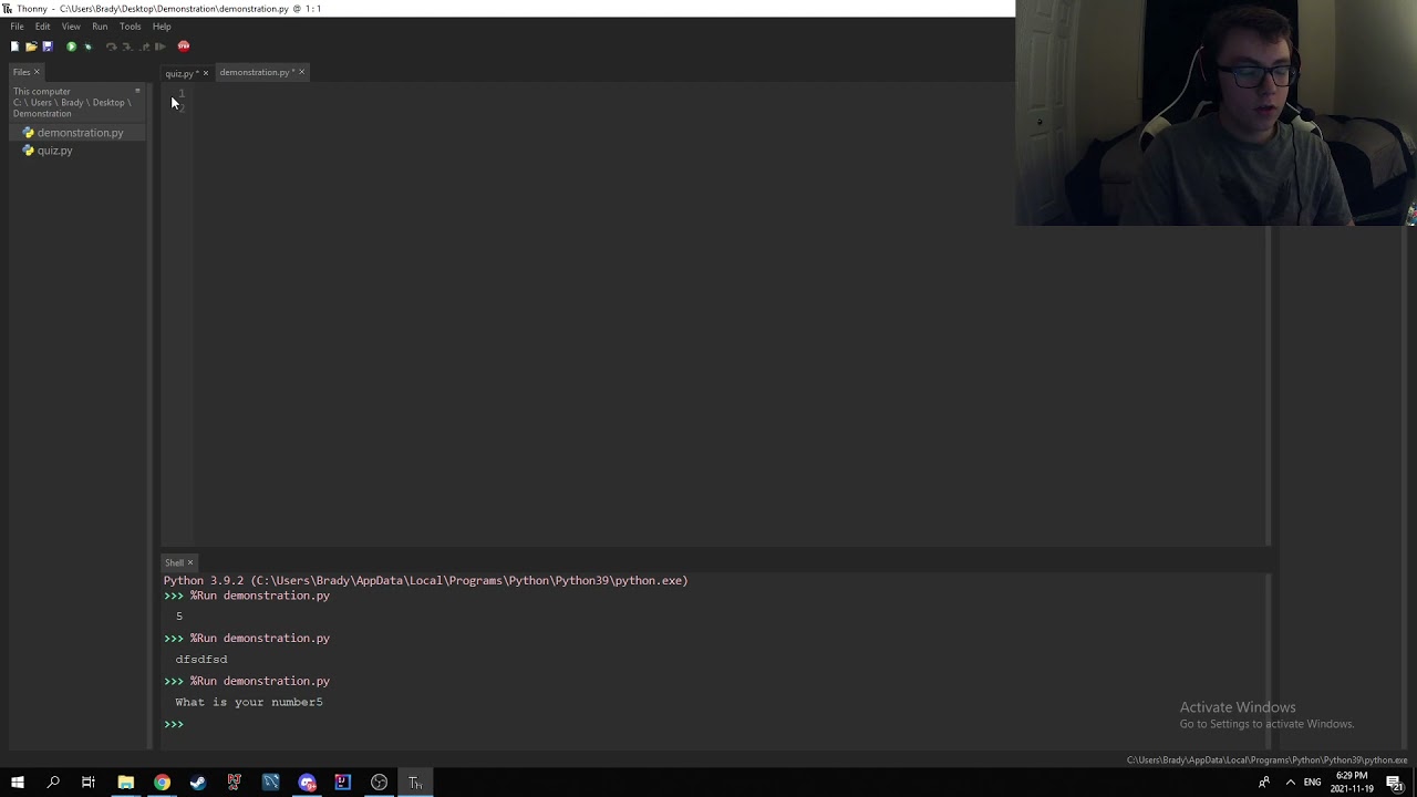 How to make a simple quizlet in Python