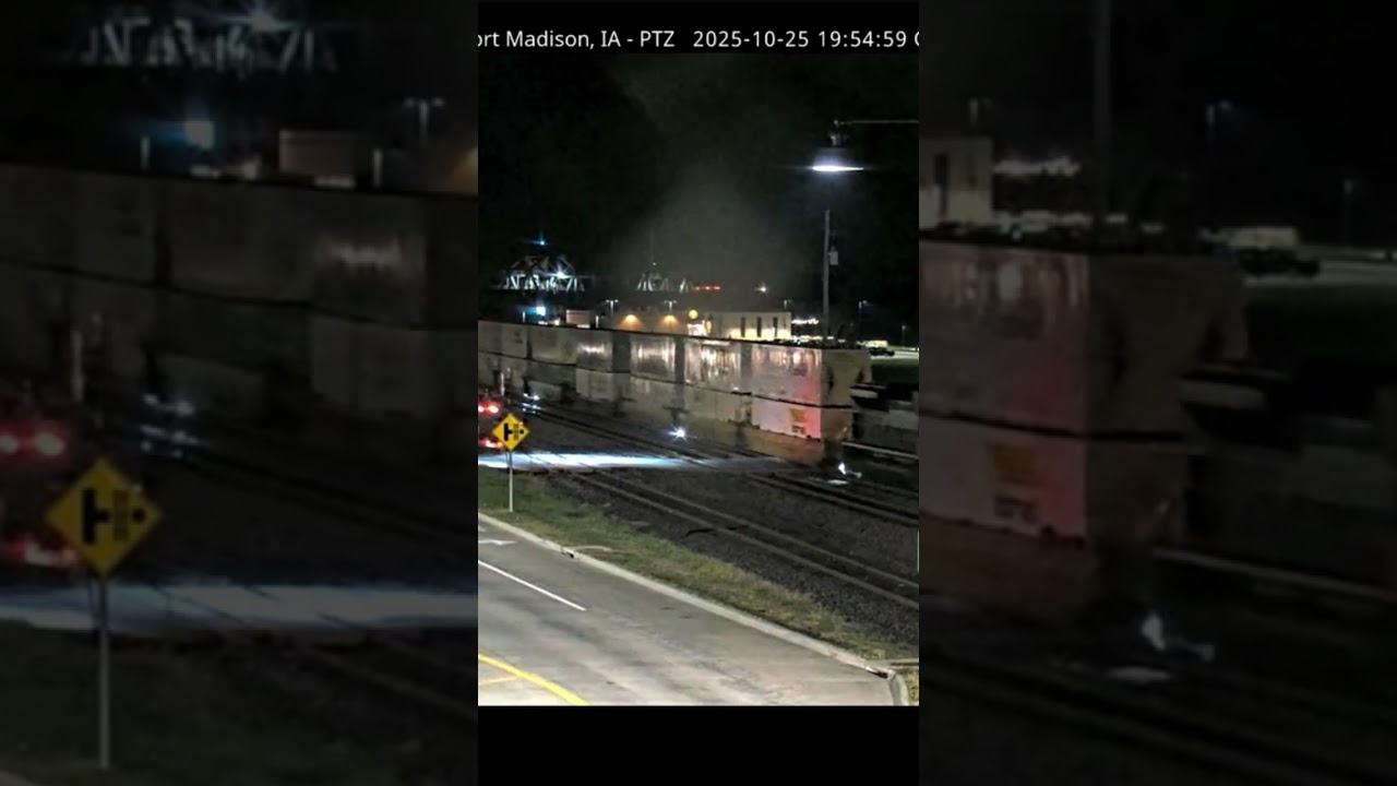 Ferromex train on BNSF on Fort Madison Railcams