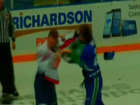 Carter Folk vs. Tanner LeSann, December 05, 2014 - Lethbridge ...