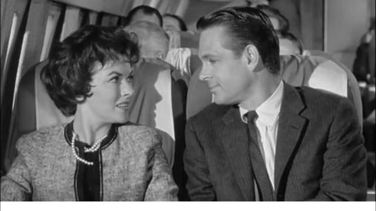 Review. The Flight that Disappeared. Starring Craig Hill & Paula Raymond