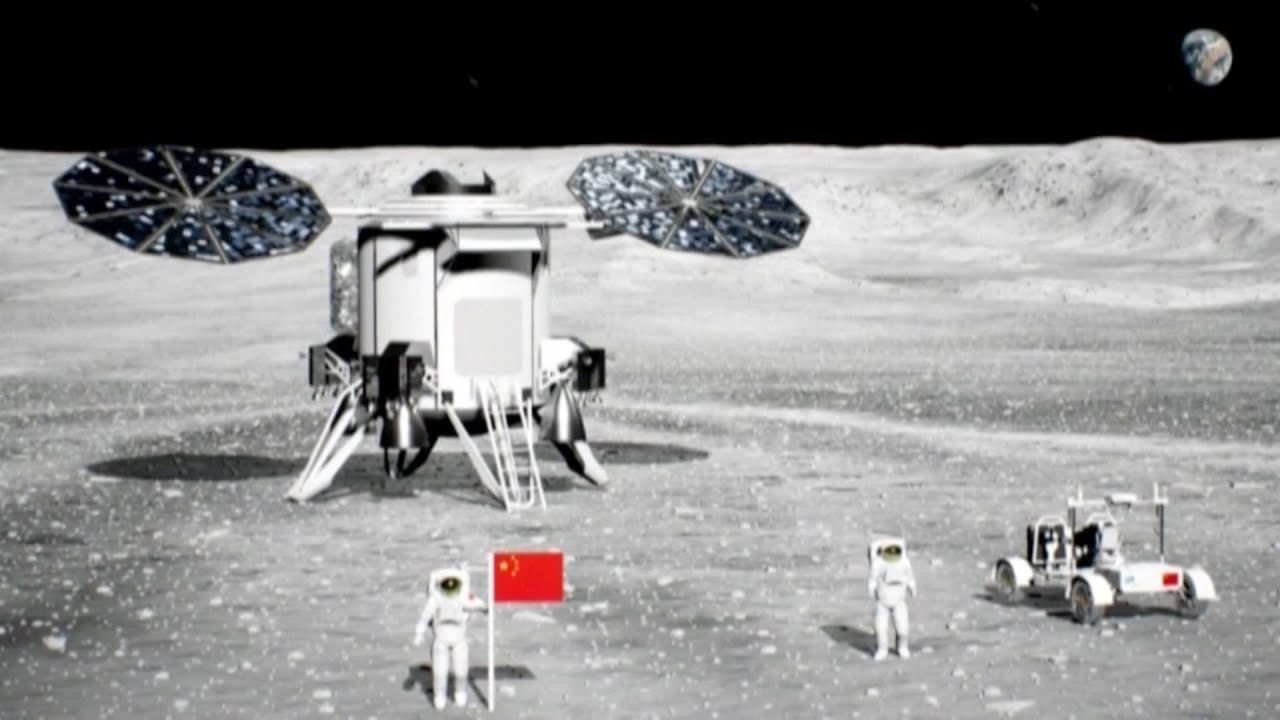 Space official introduces design of manned lunar lander