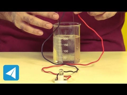 Dilute acid, zinc and copper make an electric cell | Electricity | Physics