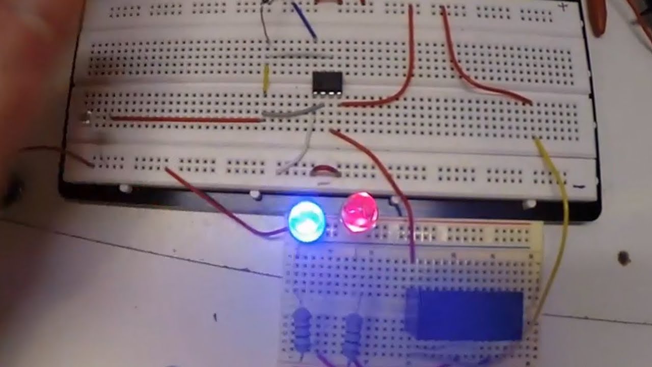 555 Timer IC Project   Light Controlled Relay