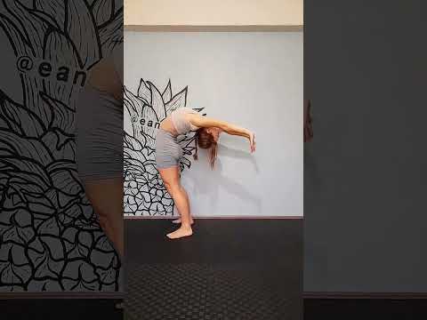 Fall Backbend Easy tutorial 🔥👍 #homeworkout #stretching #shorts #yoga #tips #gymnastics #exercise