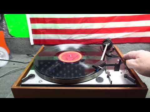 DEMO OF A VINTAGE DUAL 1229 TURNTABLE TYPE CK20 FOR SALE